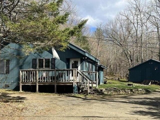 2 bedroom, Phillips ME 04966 102593025