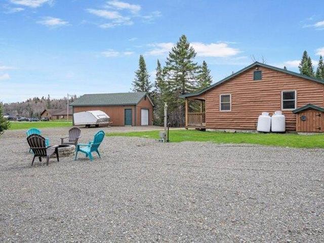 2 bedroom, Pittsburg NH 03592 102669861