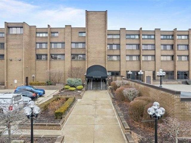 2 bedroom, Pittsburgh PA 15211 91436611