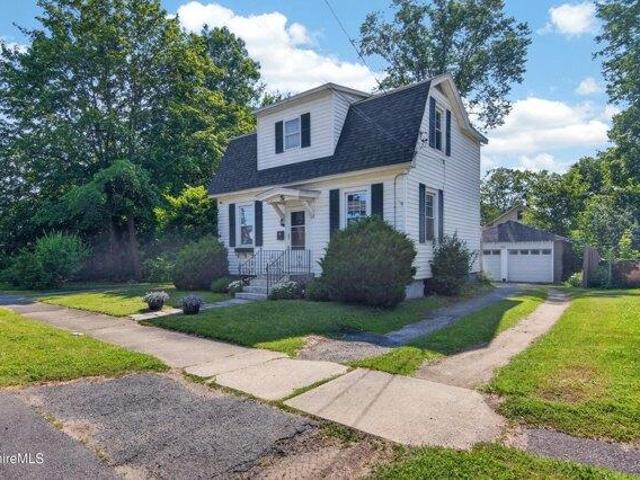 2 bedroom, Pittsfield MA 01201 104540368