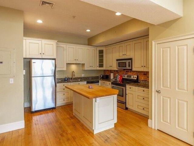 2 bedroom, Plymouth MA 02360 105115405