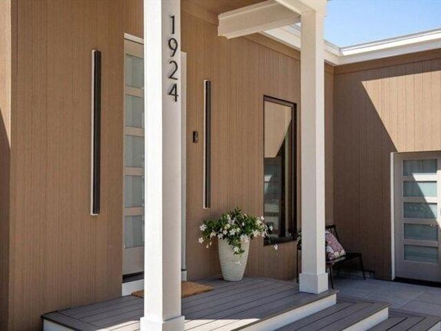 2 bedroom, Plymouth MA 02360 102344802