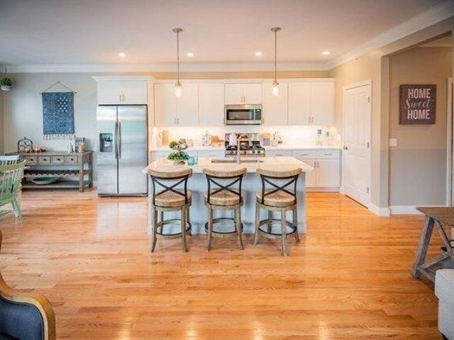 2 bedroom, Plymouth MA 02360 102561436