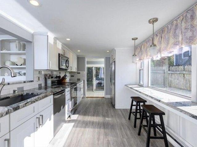 2 bedroom, Plymouth MA 02360 102593016