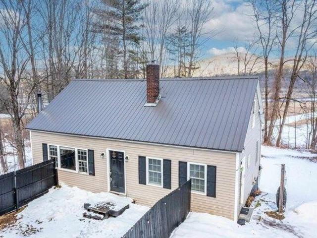 2 bedroom, Plymouth NH 03245 102370494