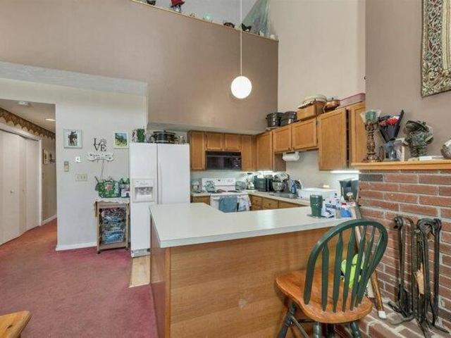 2 bedroom, Plymouth NH 03264 102343321