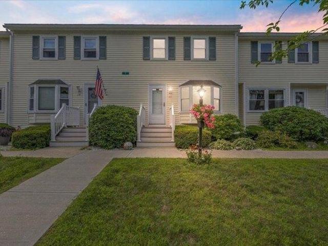 2 bedroom, Plaistow NH 03865 105095037