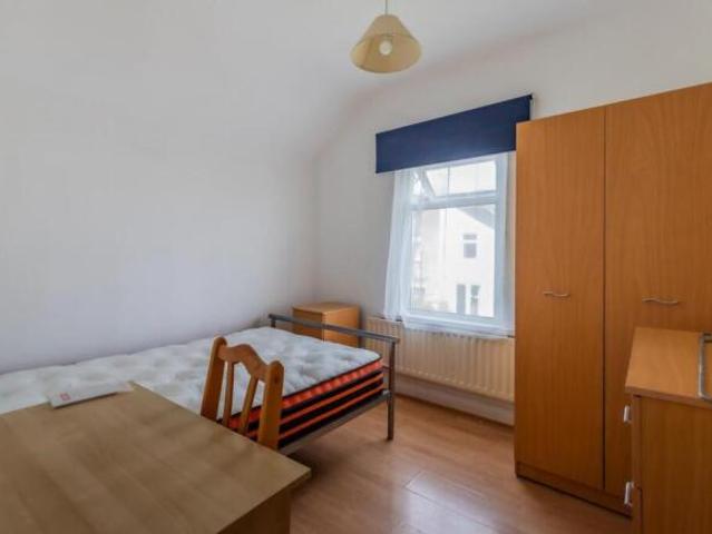 2 bedroom private hall for rent in Diana Street, Roath, CF24