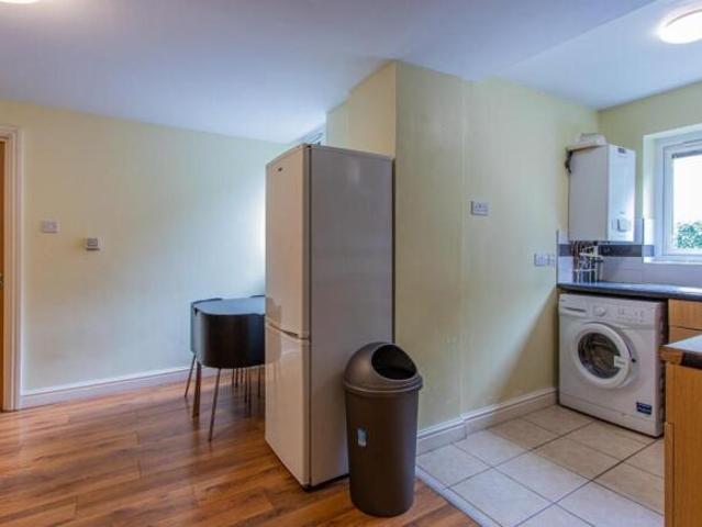 2 bedroom private hall for rent in Richmond Crescent, Roath, CF24