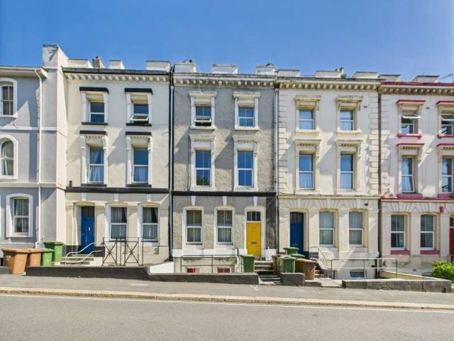 2 Bedroom Property