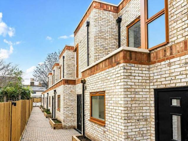 2 Bedroom Property