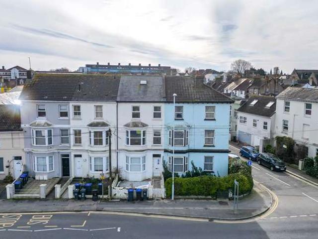 2 Bedroom Property