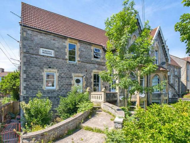 2 Bedroom Property