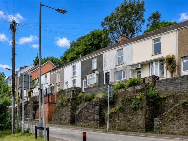 2 Bedroom Property