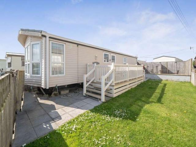 2 Bedroom Property