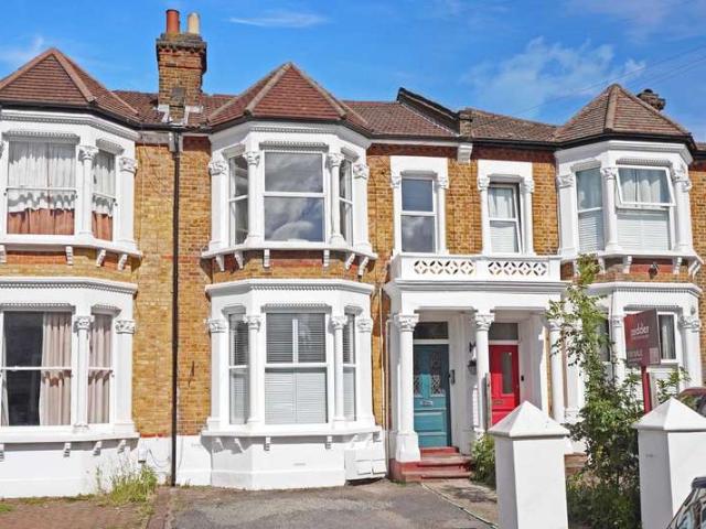 2 Bedroom Property