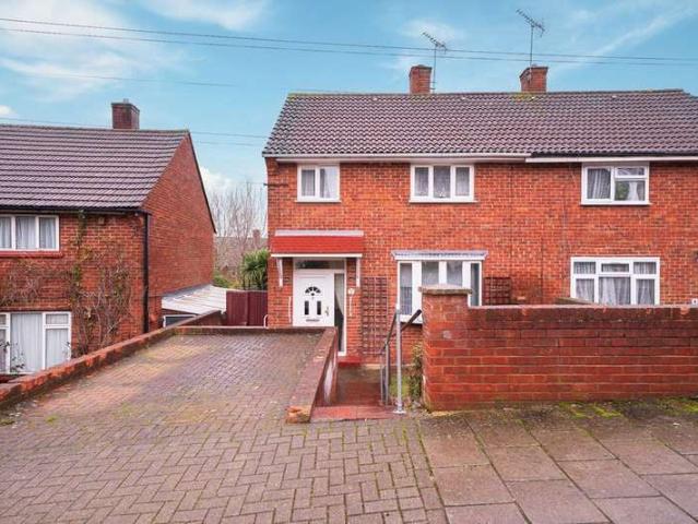2 Bedroom Property