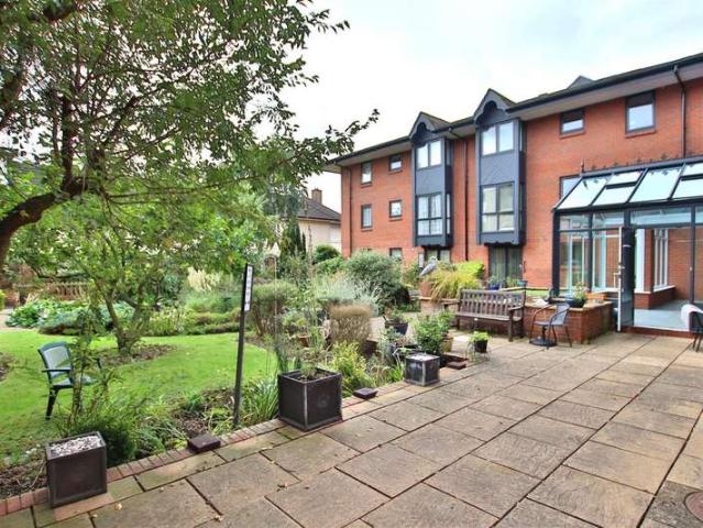 2 Bedroom Property