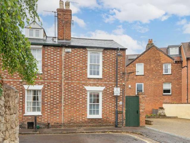 2 Bedroom Property