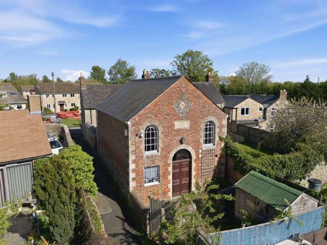 2 Bedroom Property