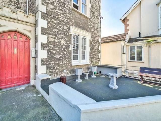 2 Bedroom Property