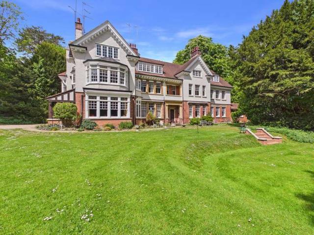 2 Bedroom Property