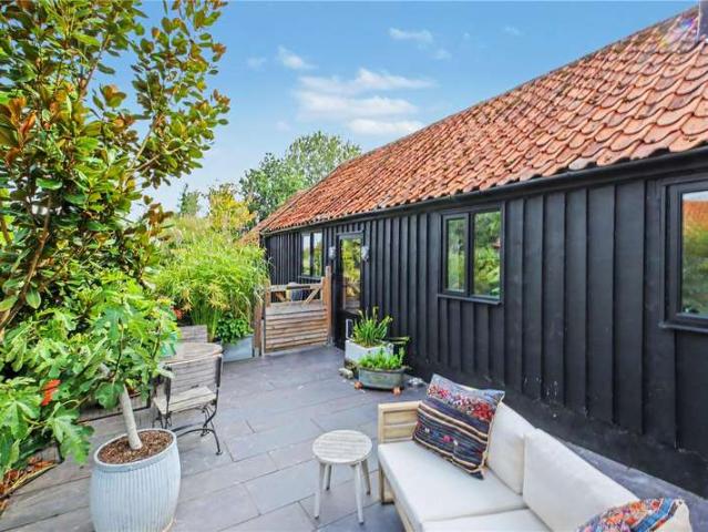 2 Bedroom Property
