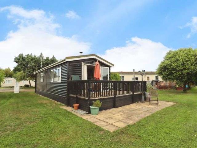 2 Bedroom Property