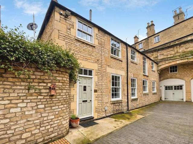 2 Bedroom Property