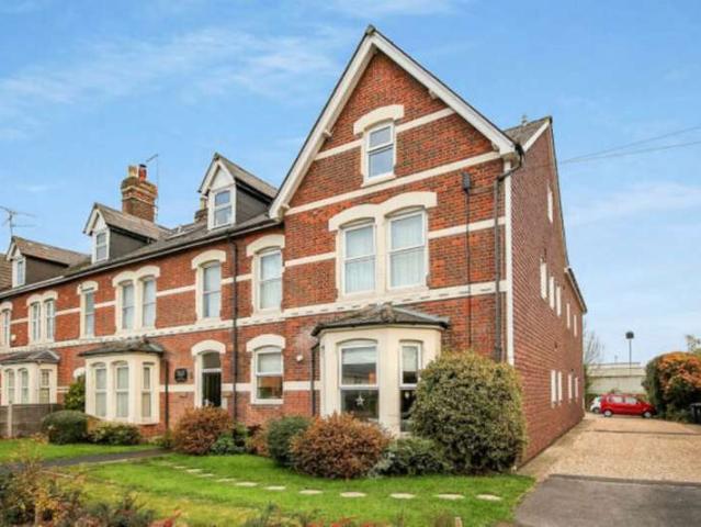 2 Bedroom Property