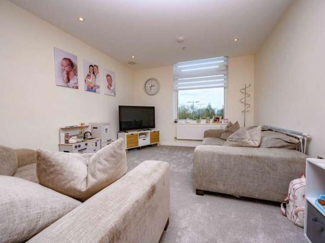 2 Bedroom Property