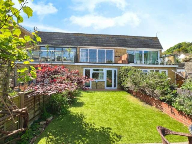 2 Bedroom Property