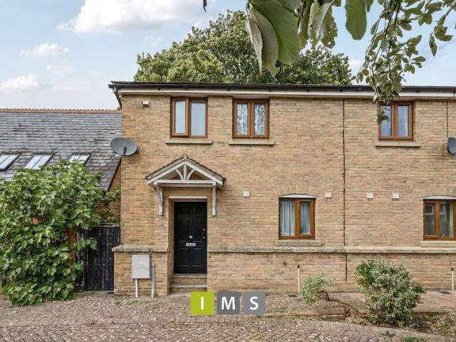 2 Bedroom Property