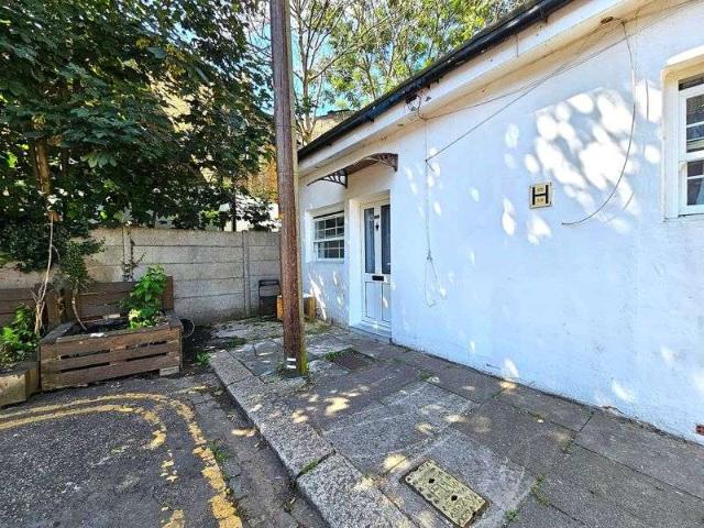 2 Bedroom Property