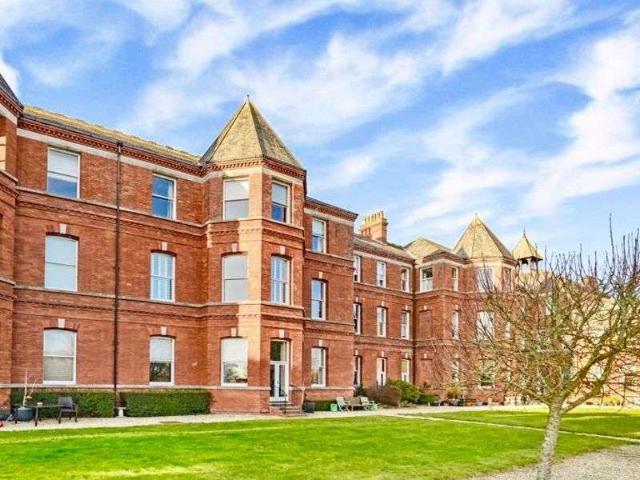 2 Bedroom Property
