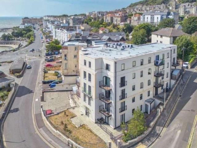 2 Bedroom Property