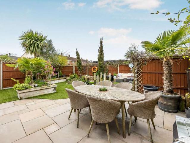 2 Bedroom Property