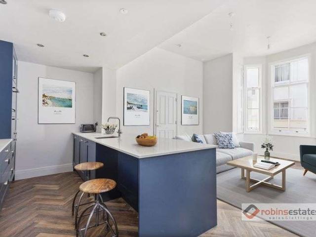 2 Bedroom Property