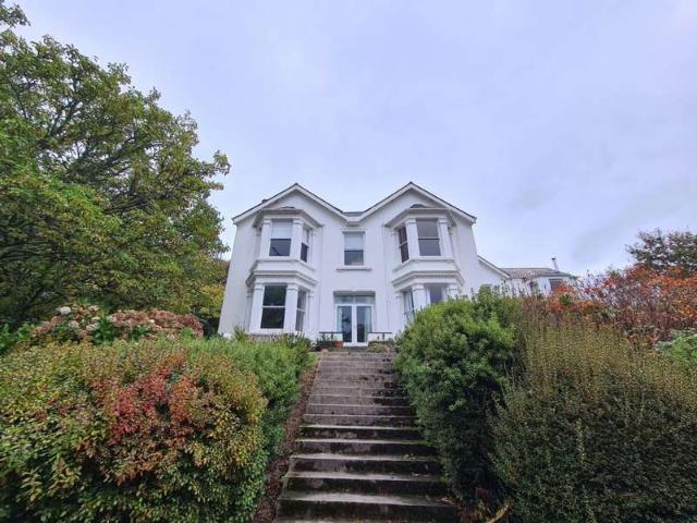 2 Bedroom Property