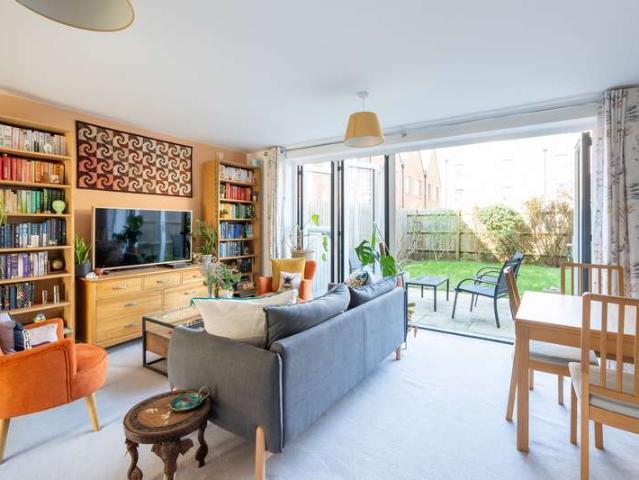 2 Bedroom Property