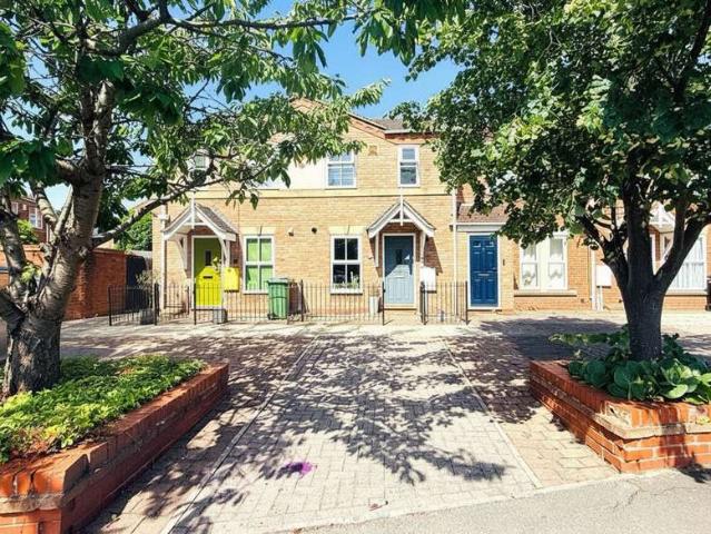 2 Bedroom Property