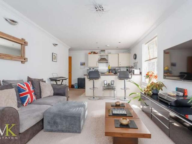2 Bedroom Property
