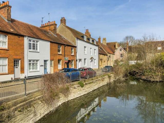 2 Bedroom Property