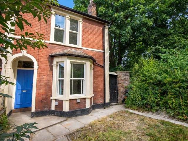 2 Bedroom Property