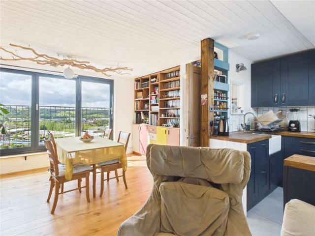 2 Bedroom Property