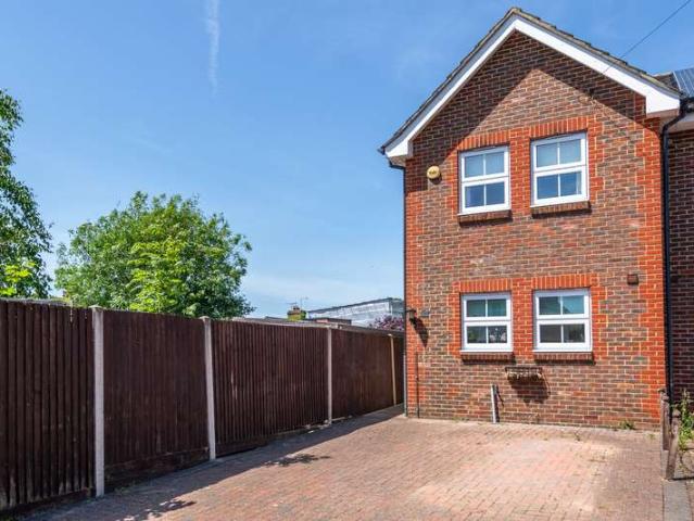 2 Bedroom Property