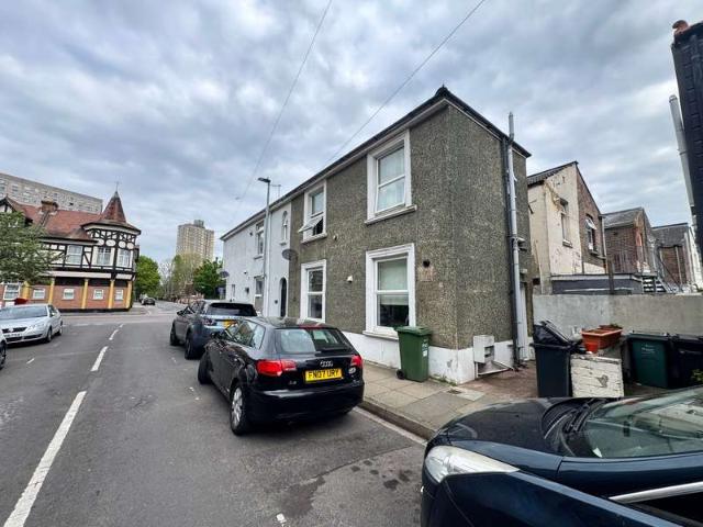 2 Bedroom Property