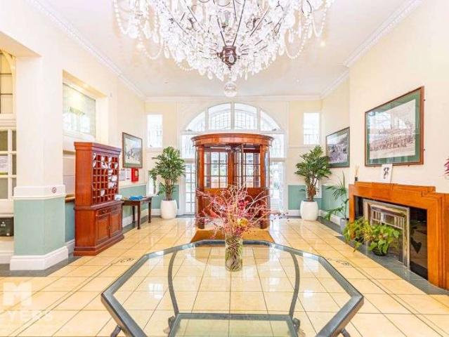 2 Bedroom Property