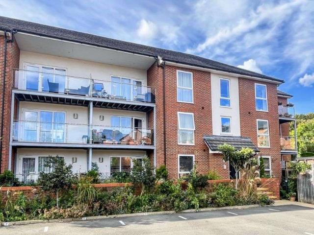 2 Bedroom Property