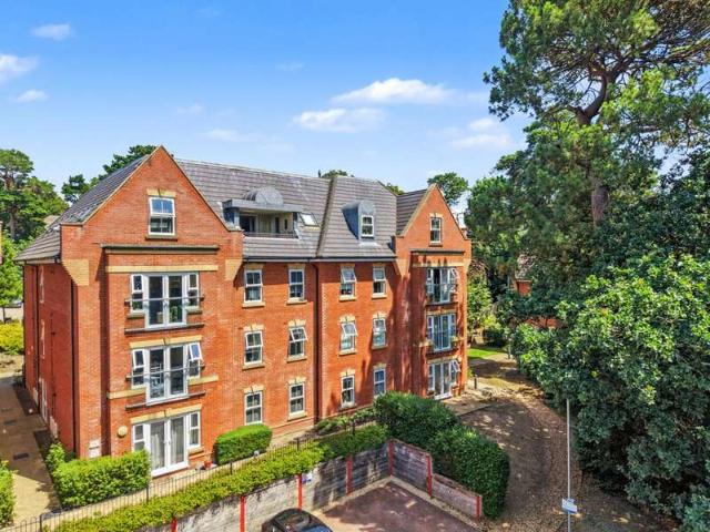 2 Bedroom Property